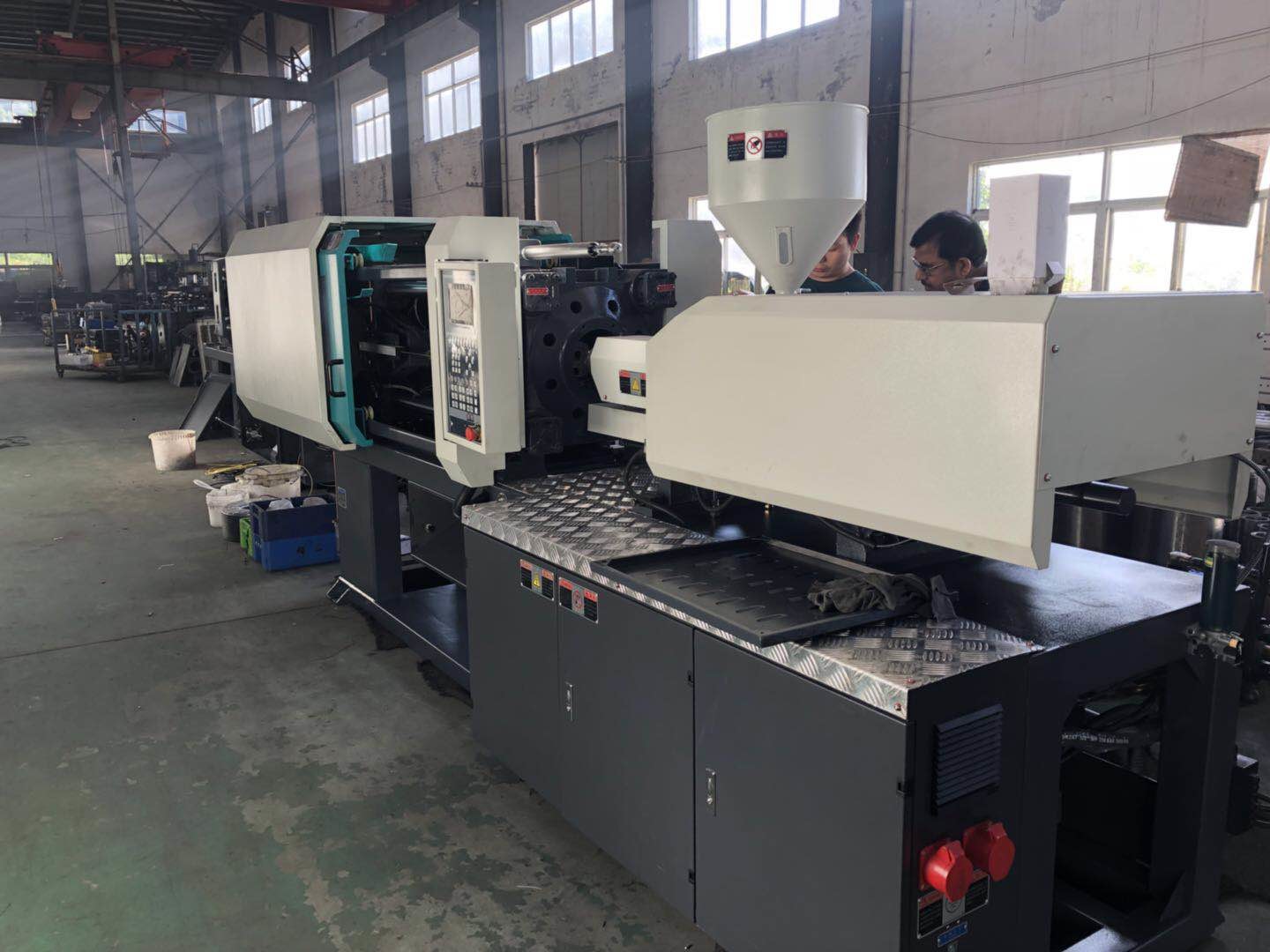 Professional Injection Molder Machine For Plasic Products 18 Months ...